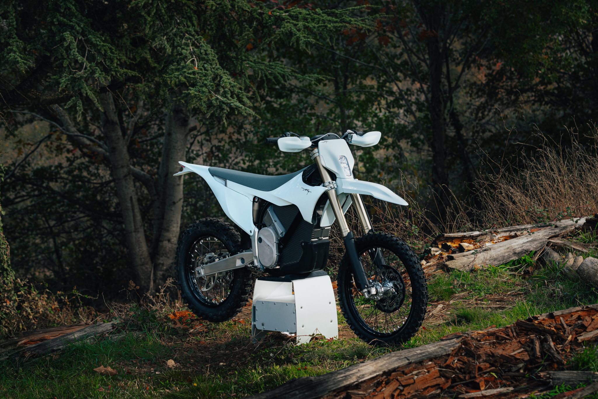 Stark Future dévoile son modèle Enduro: VARG EX
